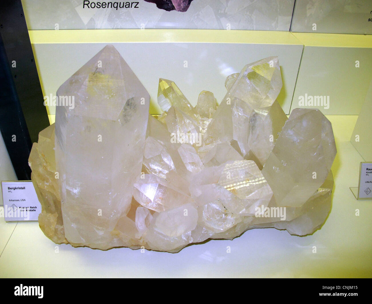 Kristall hi-res stock photography and images - Alamy