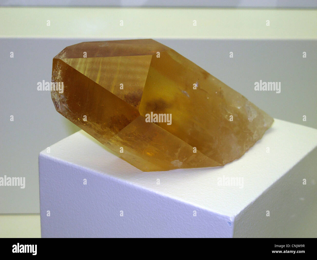 Citrin quartz hi-res stock photography and images - Alamy