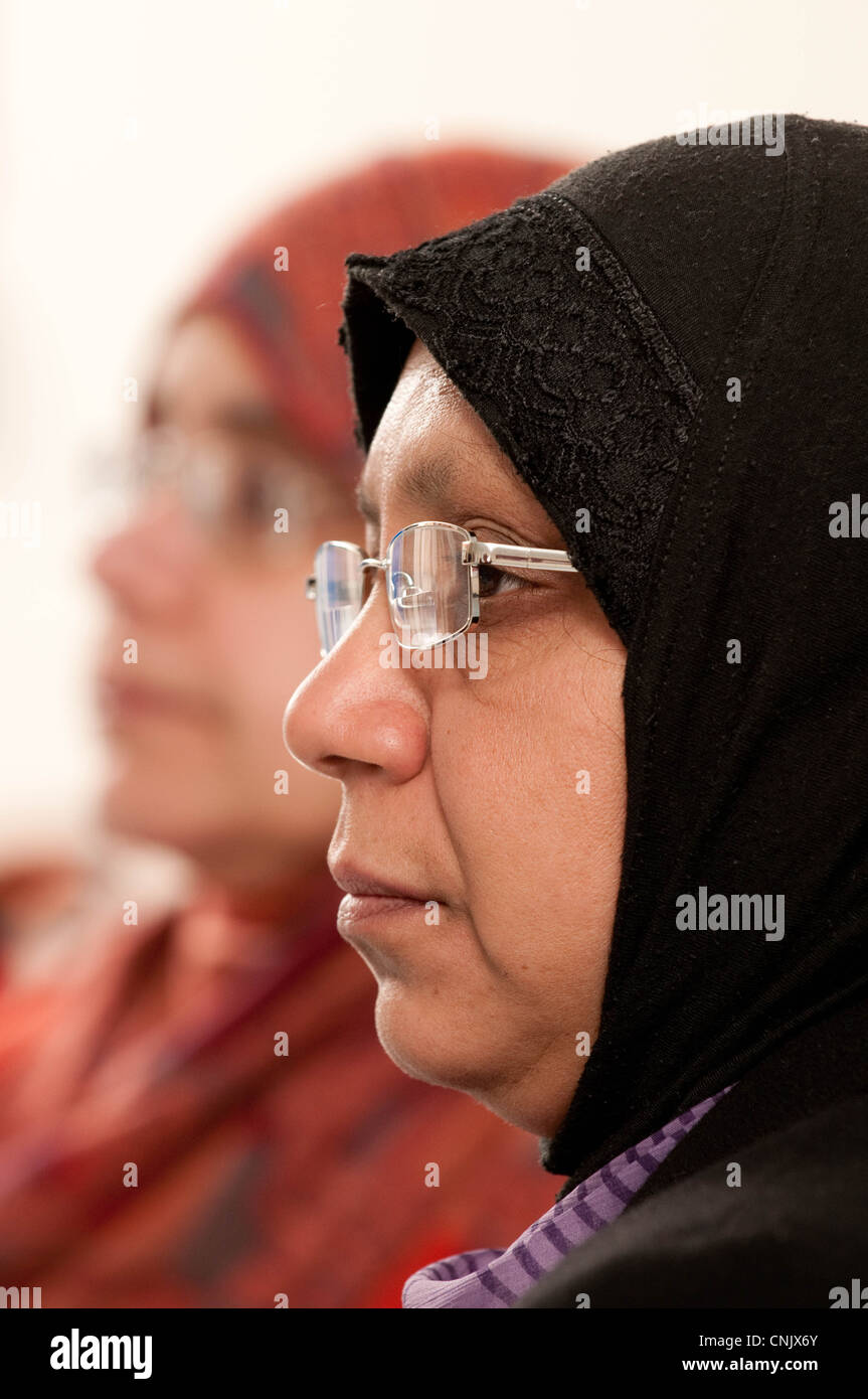 Elderly people community centre hi-res stock photography and images - Alamy