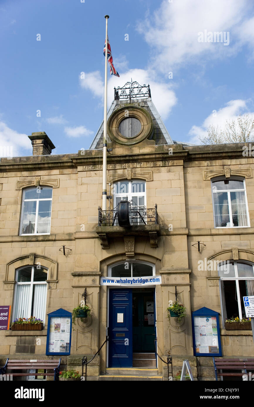 Public Library in Whaley Bridge in Derbyshire Stock Photo - Alamy