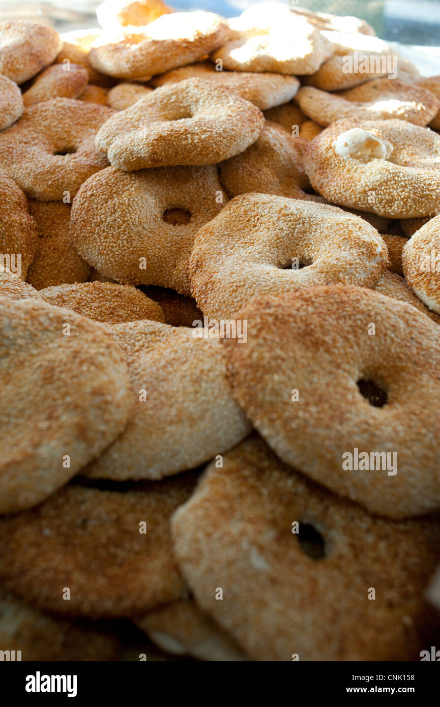 Middle Eastern Breads Israel Jaffa - Ka'ak or Kahqa a bagel like bread ...