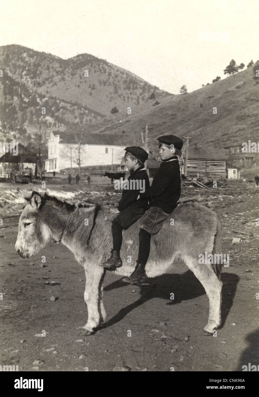 Boy boys shorts vintage hi-res stock photography and images - Alamy