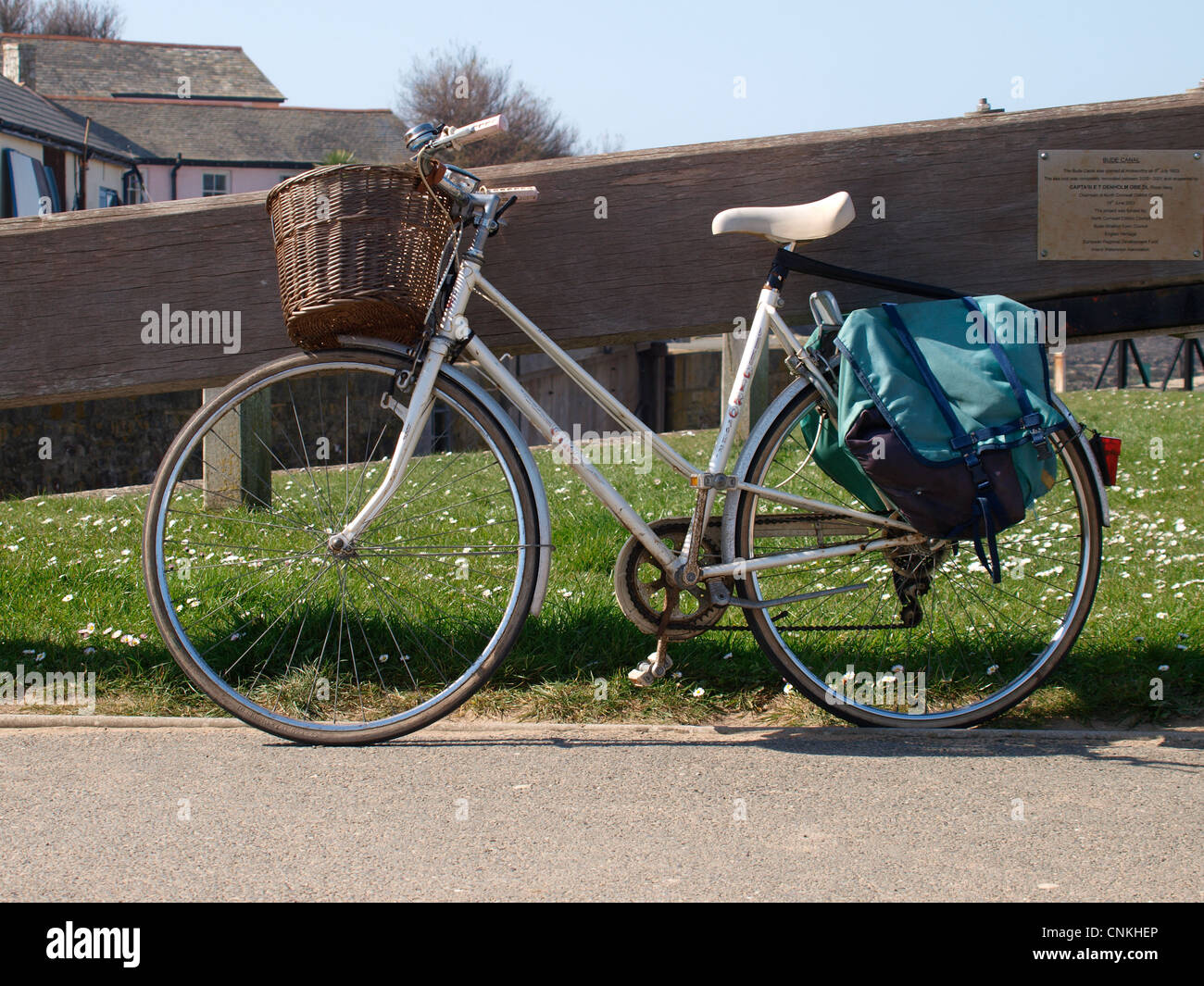 Shoppers bicycle, UK Stock Photo - Alamy