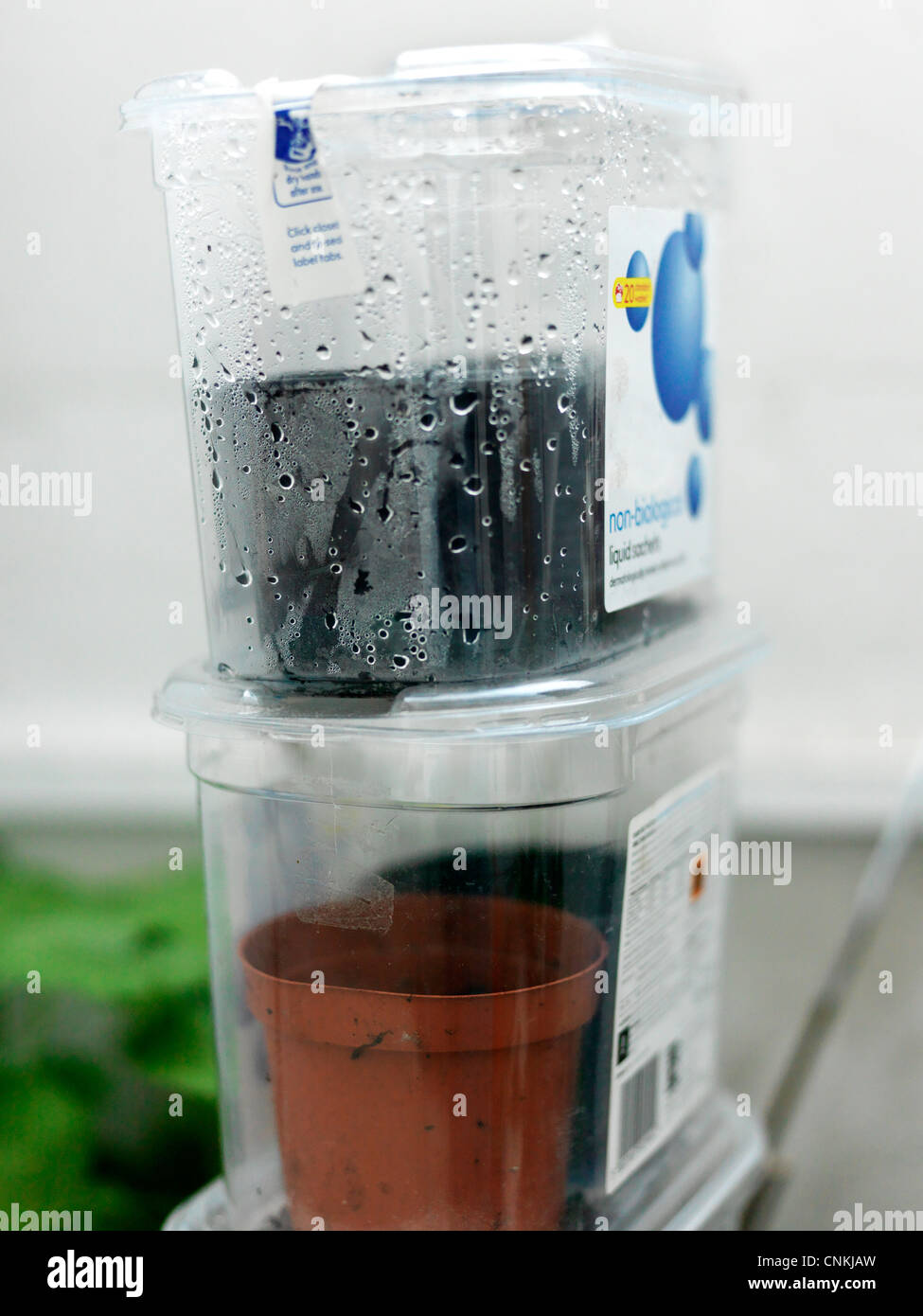 Mini washing machine hi-res stock photography and images - Alamy