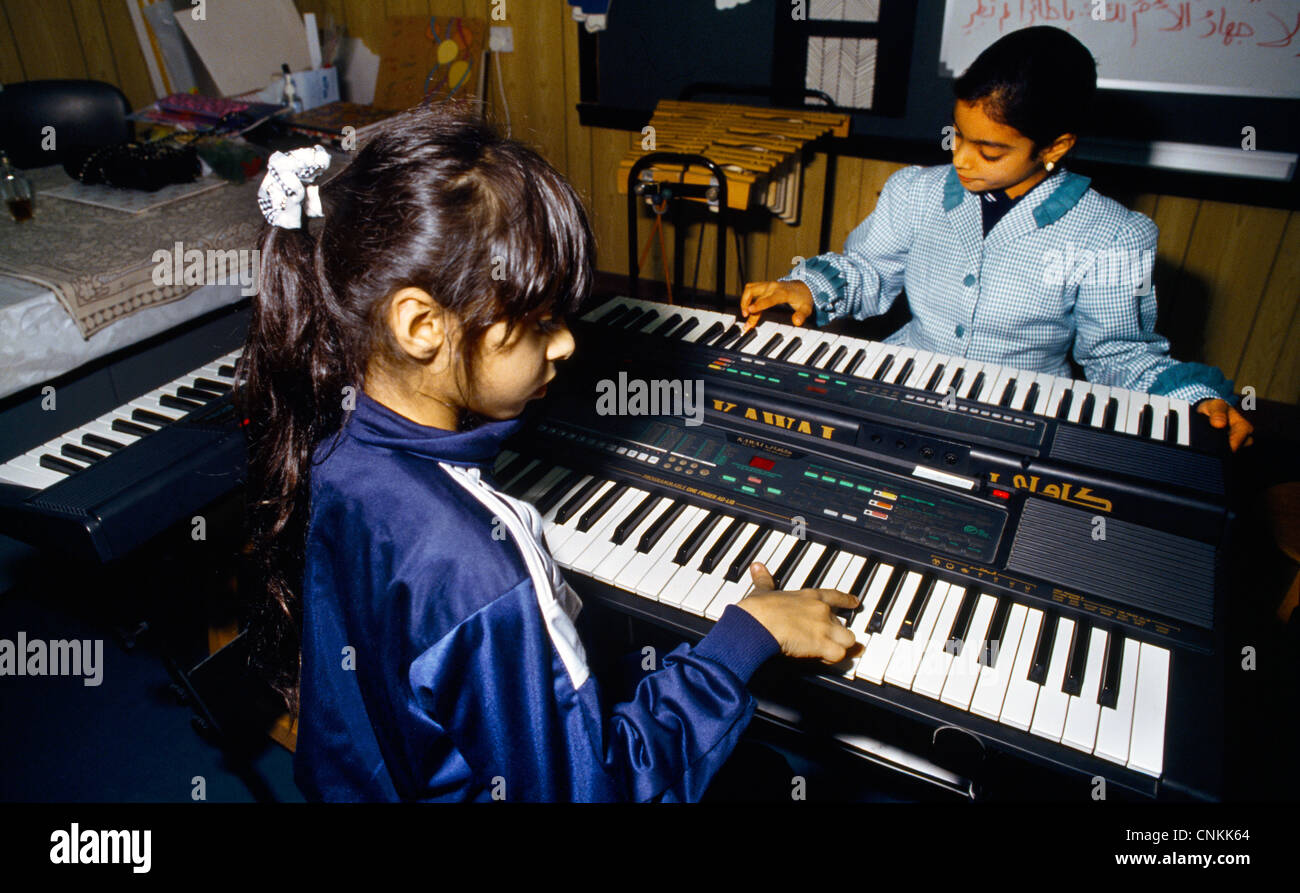 Middle school musicians hi-res stock photography and images - Alamy