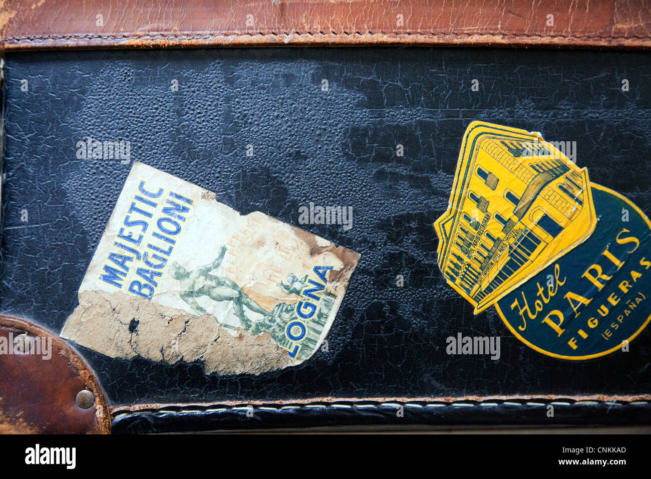 Vintage suitcase stickers hi-res stock photography and images - Alamy