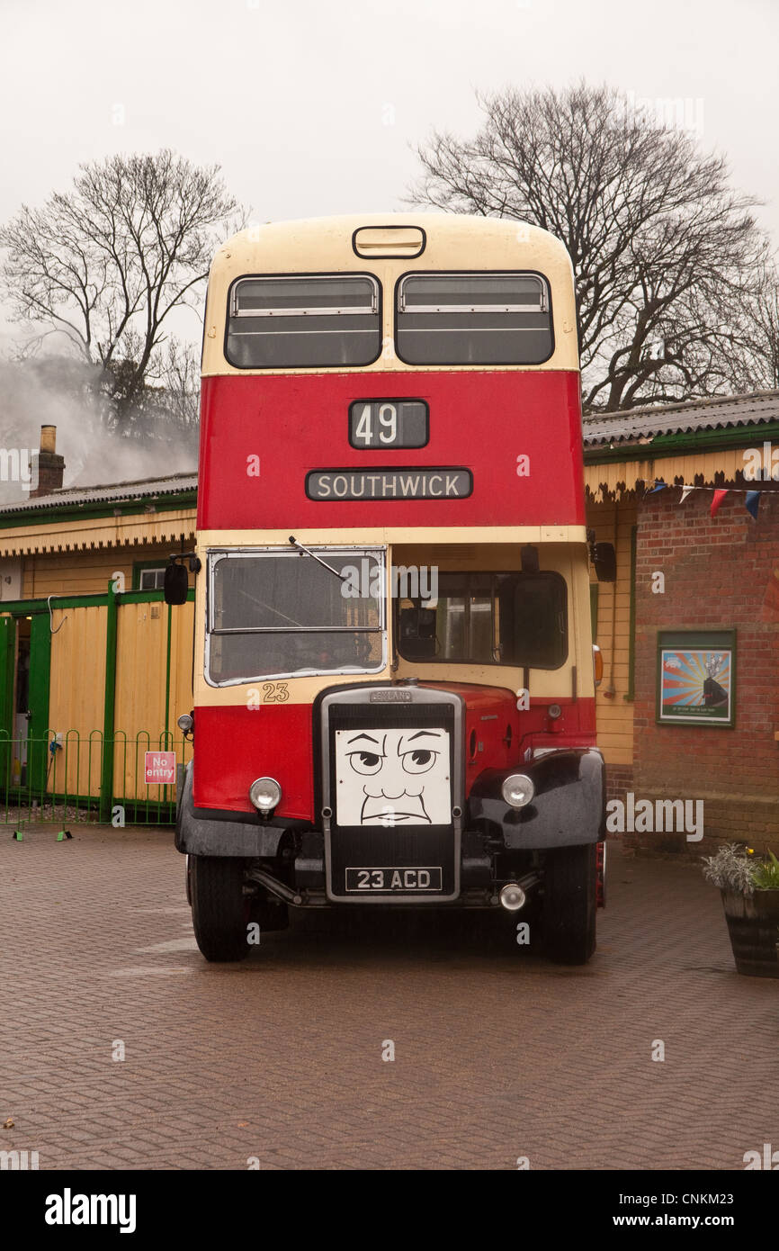 Bulgy bus hi-res stock photography and images - Alamy