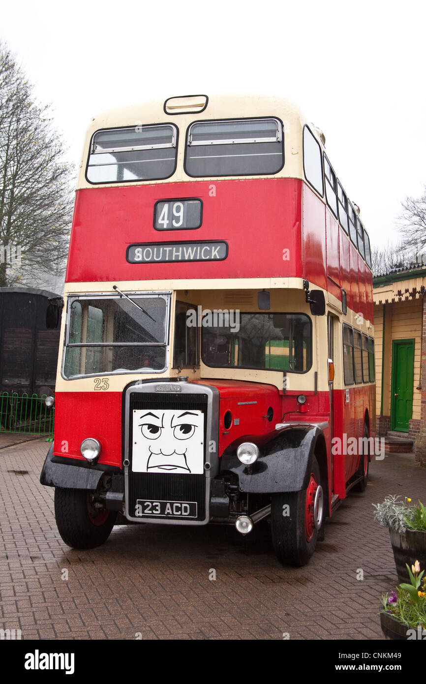 Bulgy bus hi-res stock photography and images - Alamy
