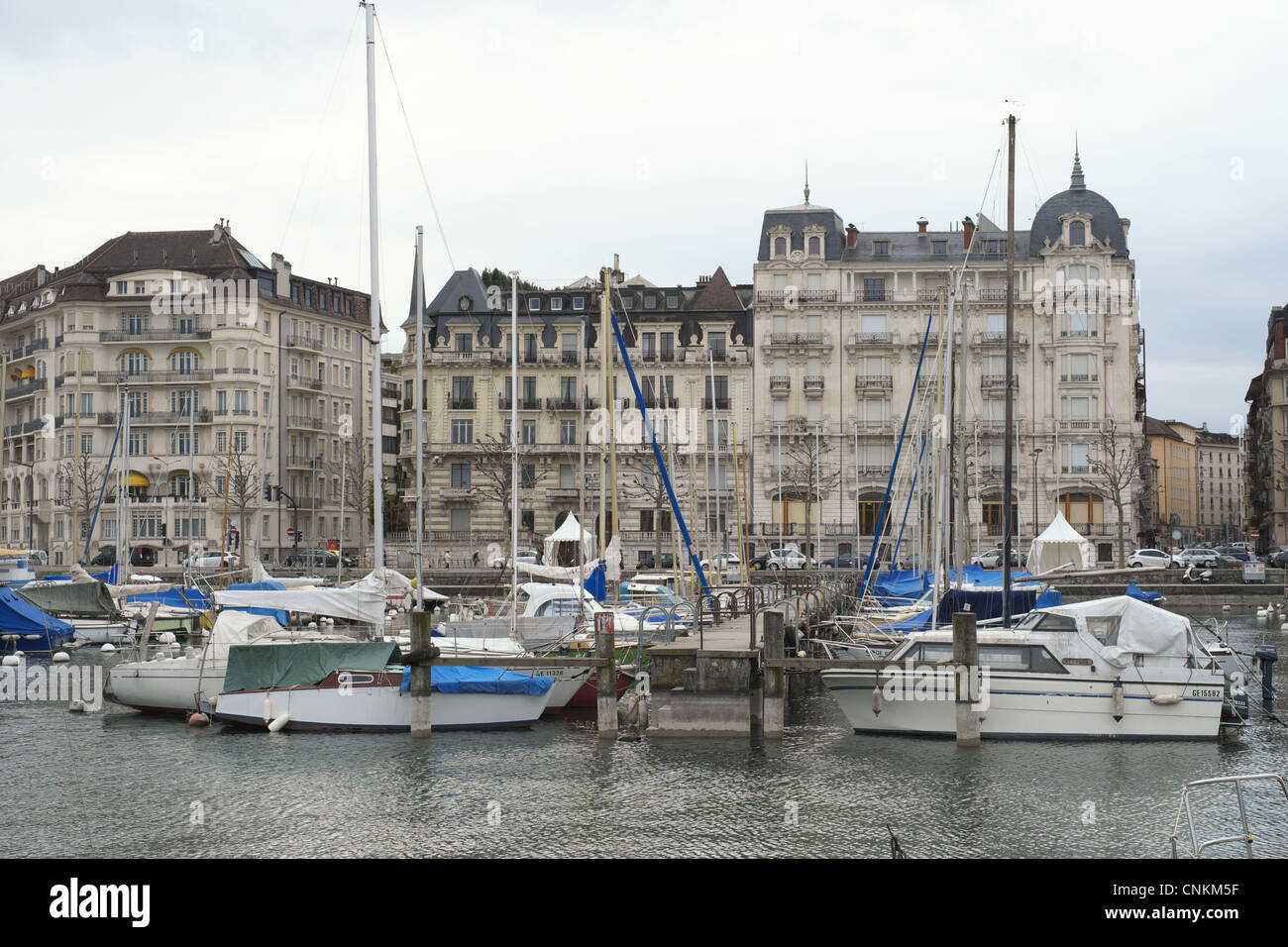 Geneve lac leman jet hi-res stock photography and images - Alamy