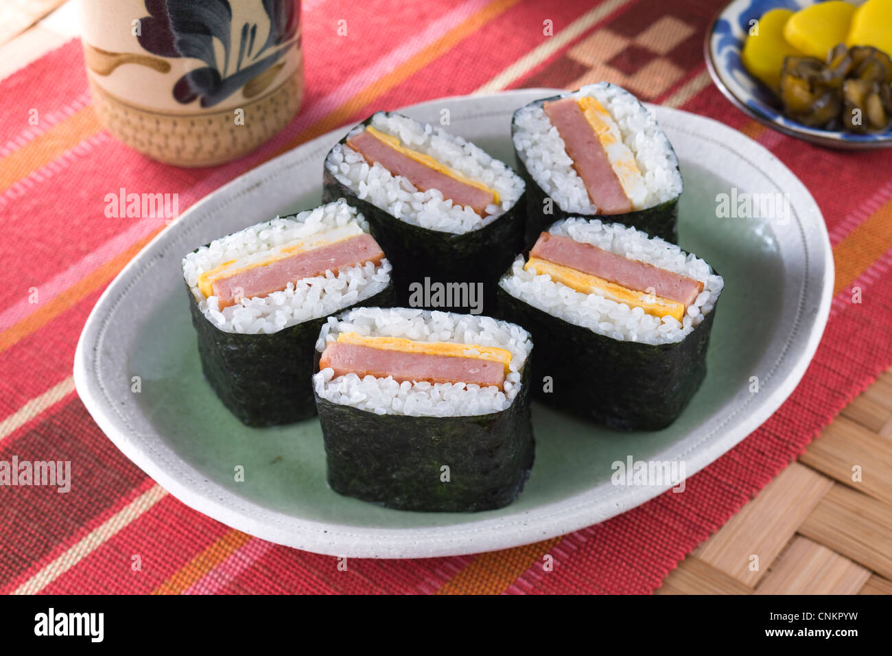 Spam musubi hi-res stock photography and images - Alamy