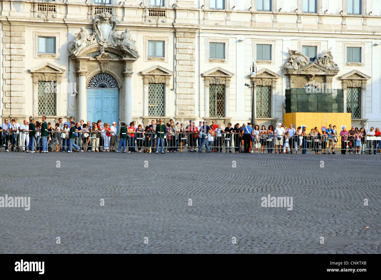 Quirinale square hi-res stock photography and images - Alamy