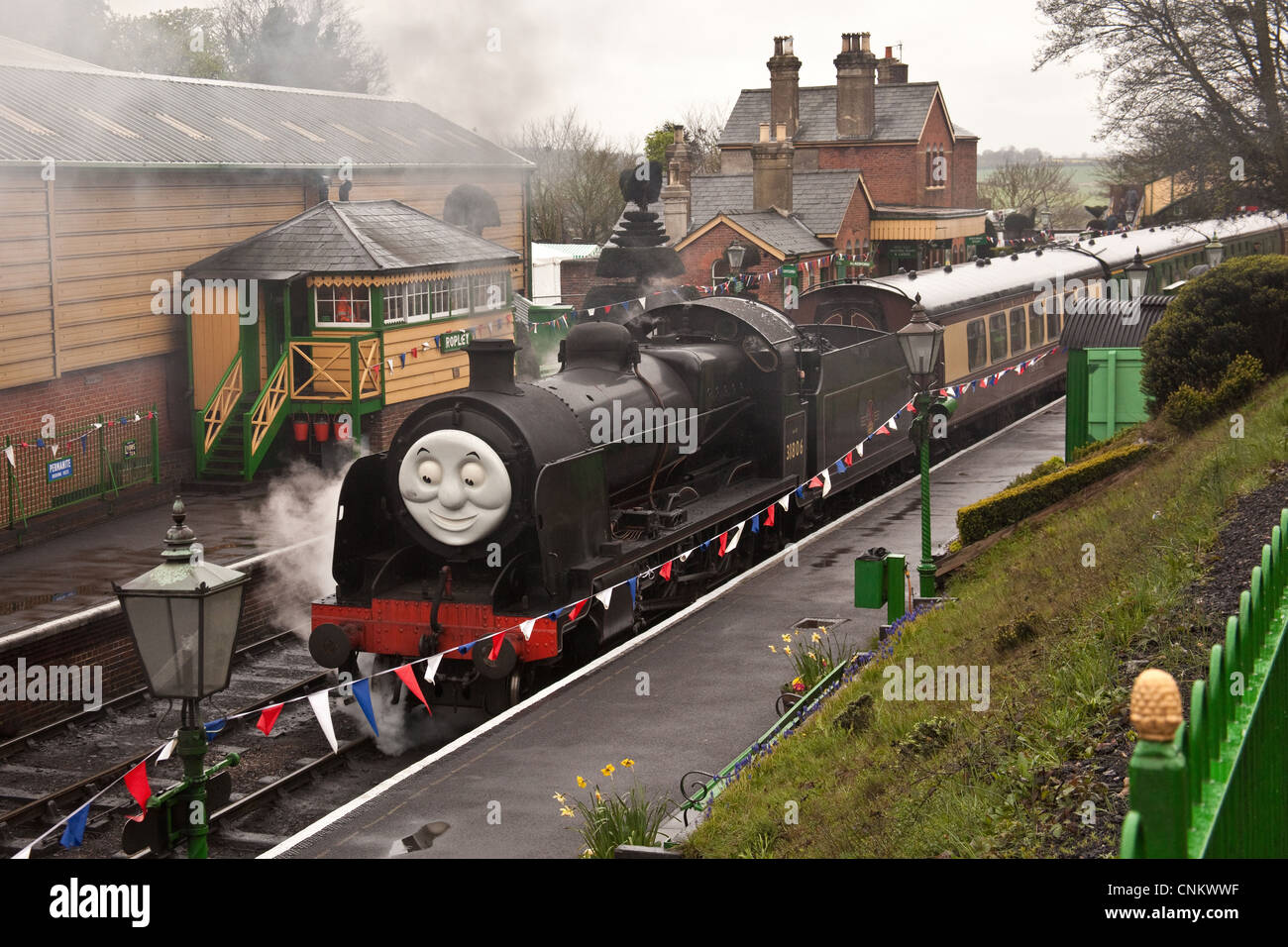 Ropley Station on the Watercress Line, Mid-Hants Railway, Alresford ...