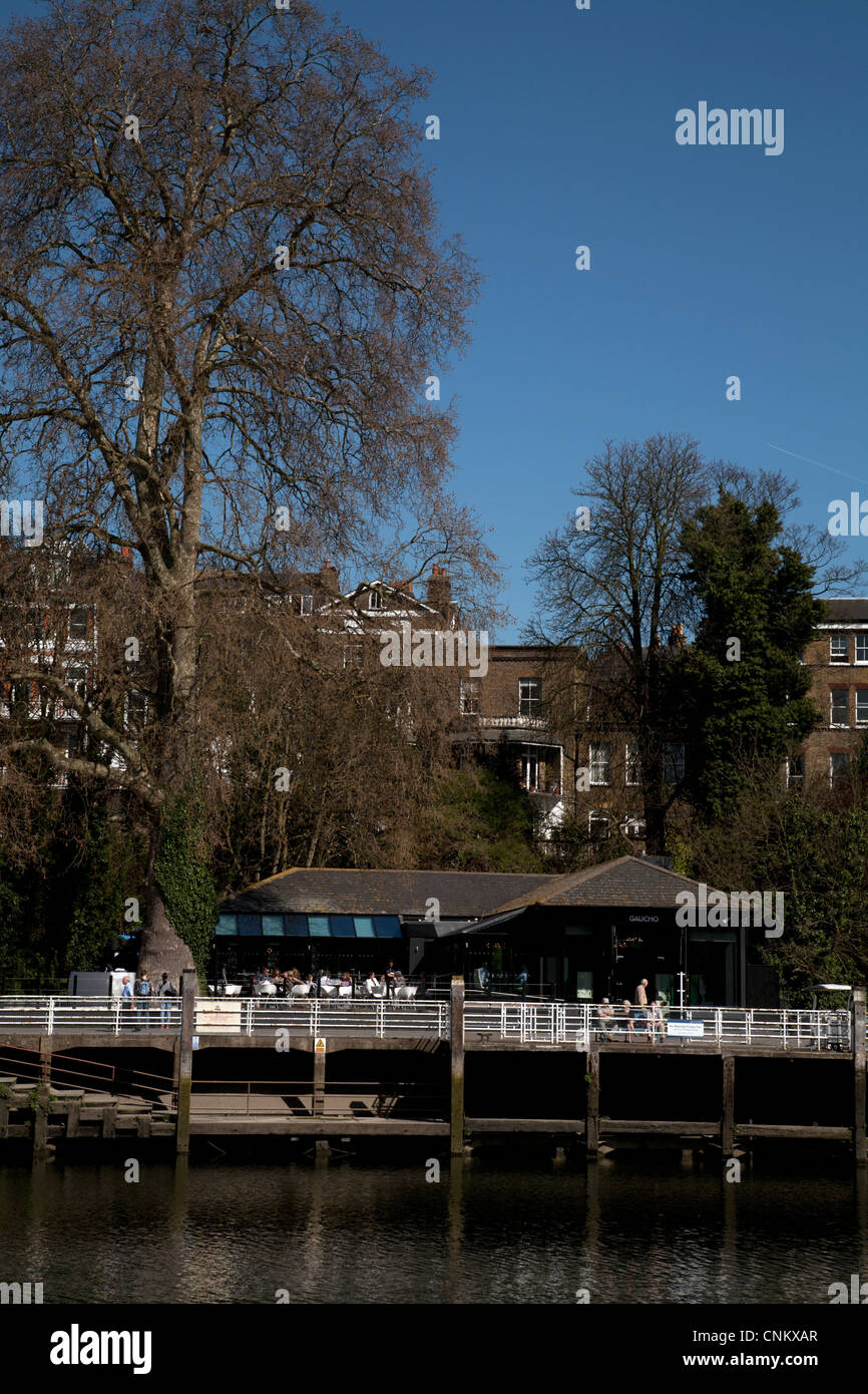 richmond on thames surrey england Stock Photo - Alamy