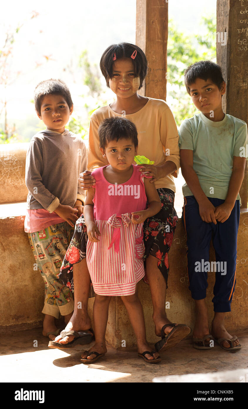 Group of Burmese kids, Kalaw, Burma. Myanmar Stock Photo - Alamy