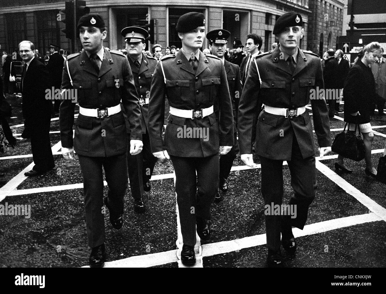 Soldiers at victory rally after first gulf war Stock Photo - Alamy