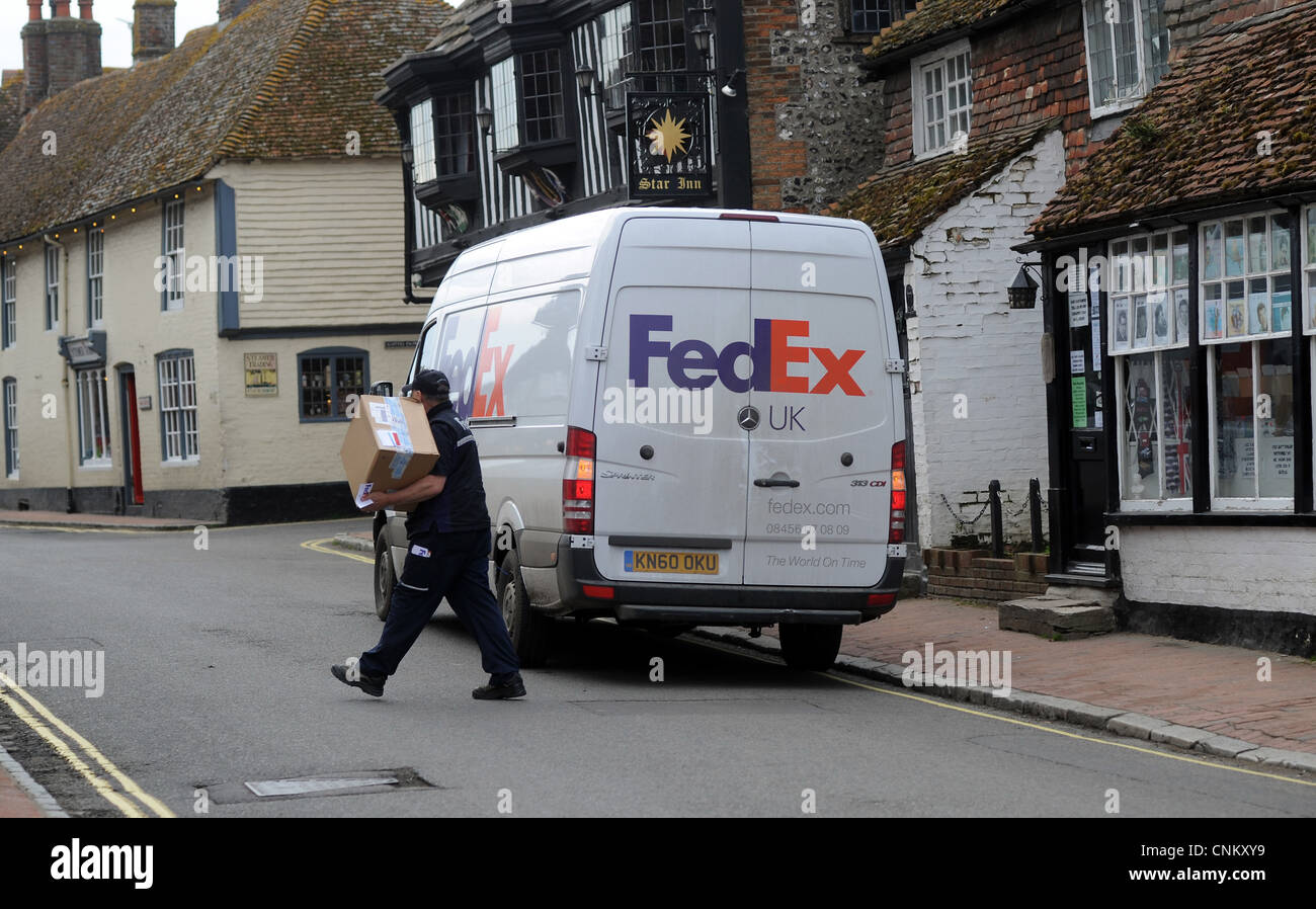 Uk fedex hi-res stock photography and images - Alamy