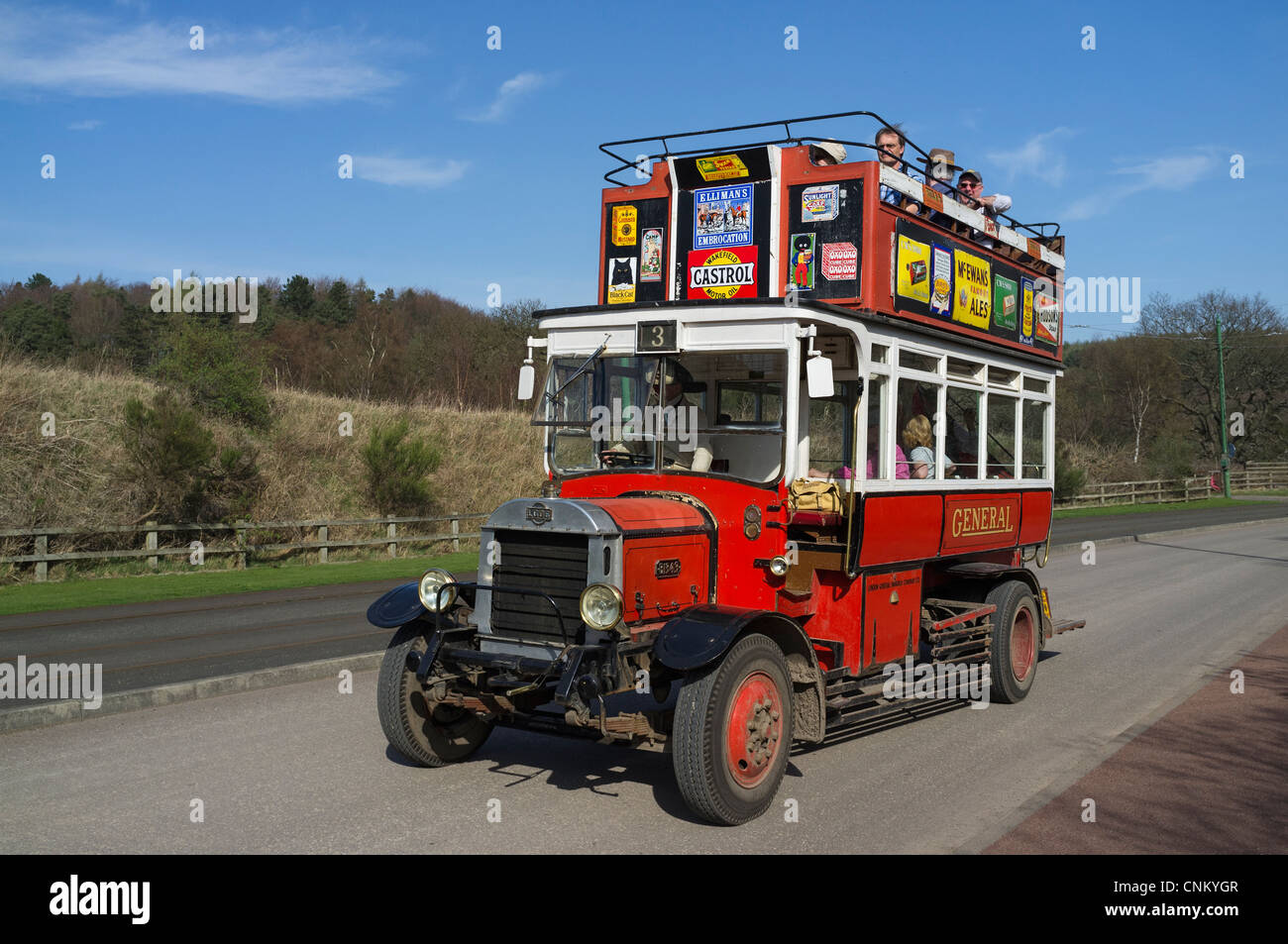 Vintage omnibus hi-res stock photography and images - Alamy