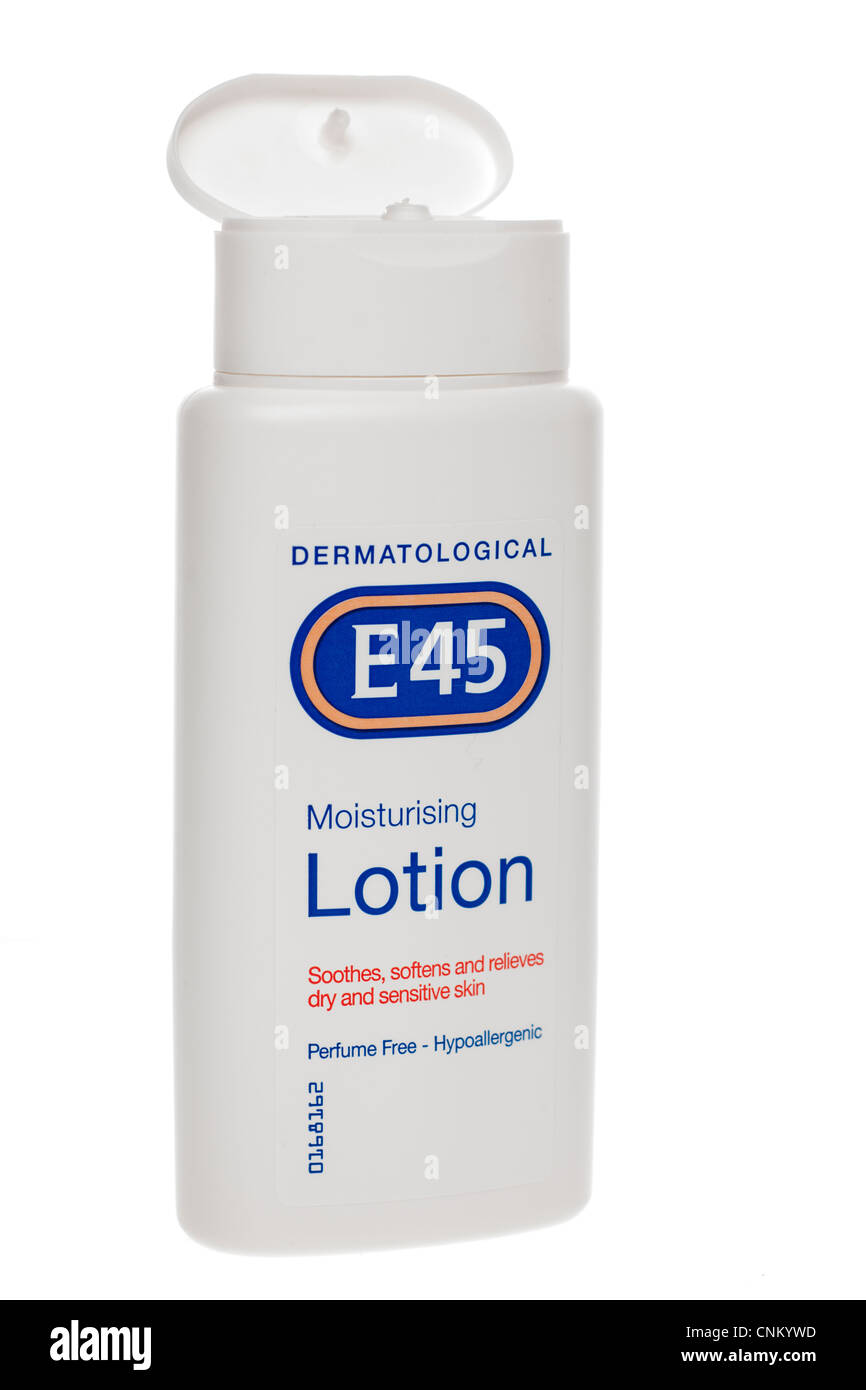 Container of E45 moisturising lotion Stock Photo - Alamy