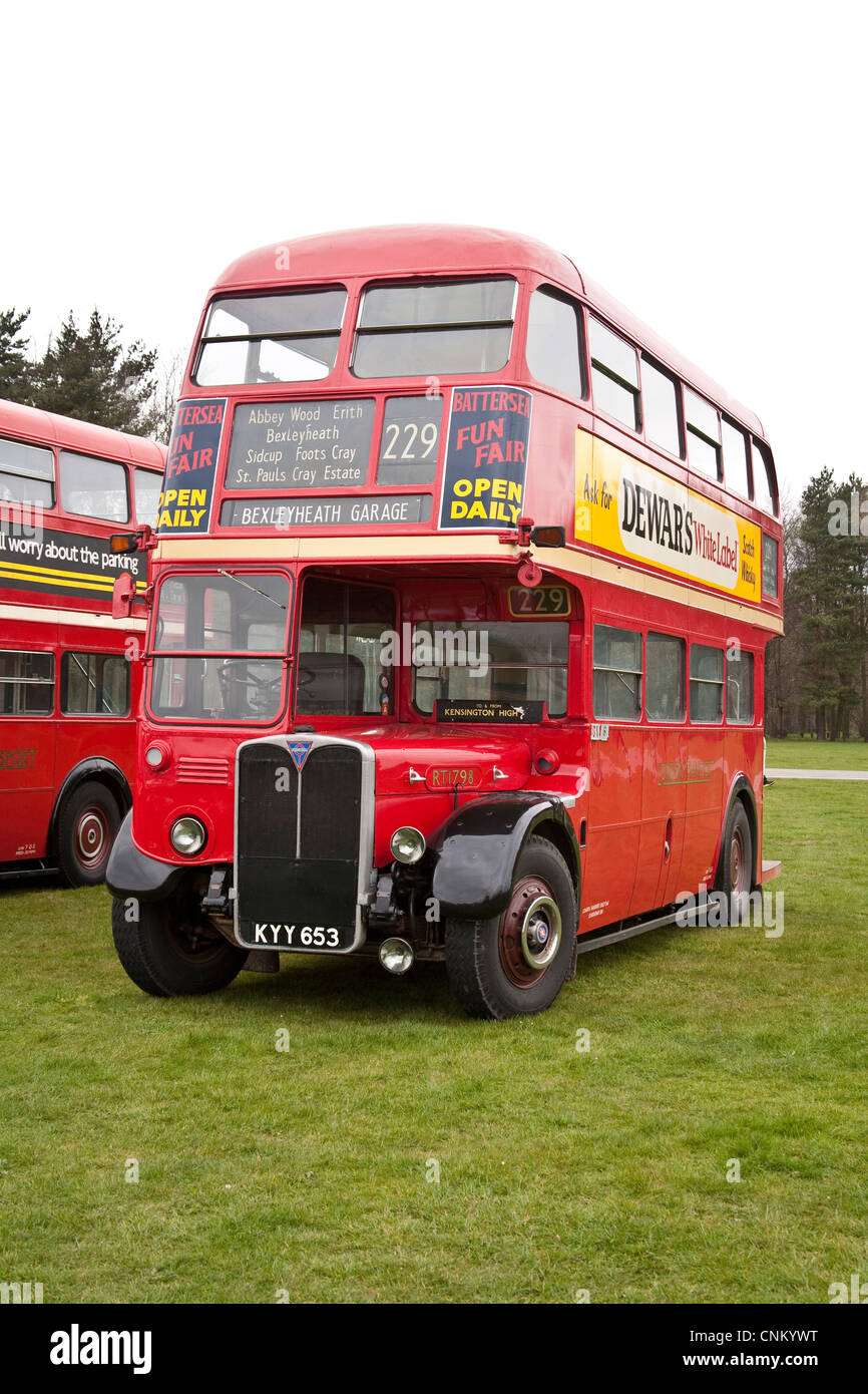 London rt bus hi-res stock photography and images - Alamy