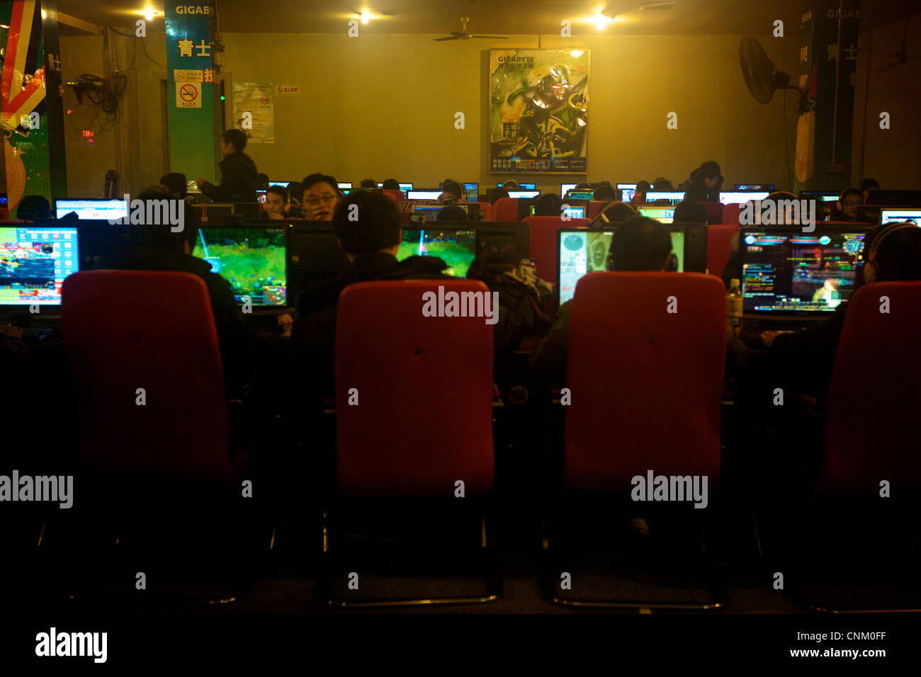 Computers gamers hi-res stock photography and images - Alamy