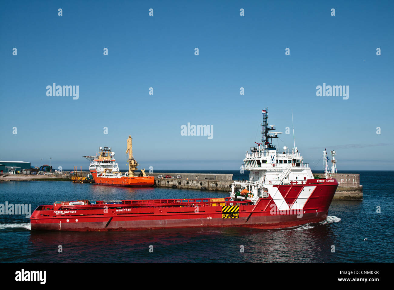 Peterhead harbour hi-res stock photography and images - Alamy