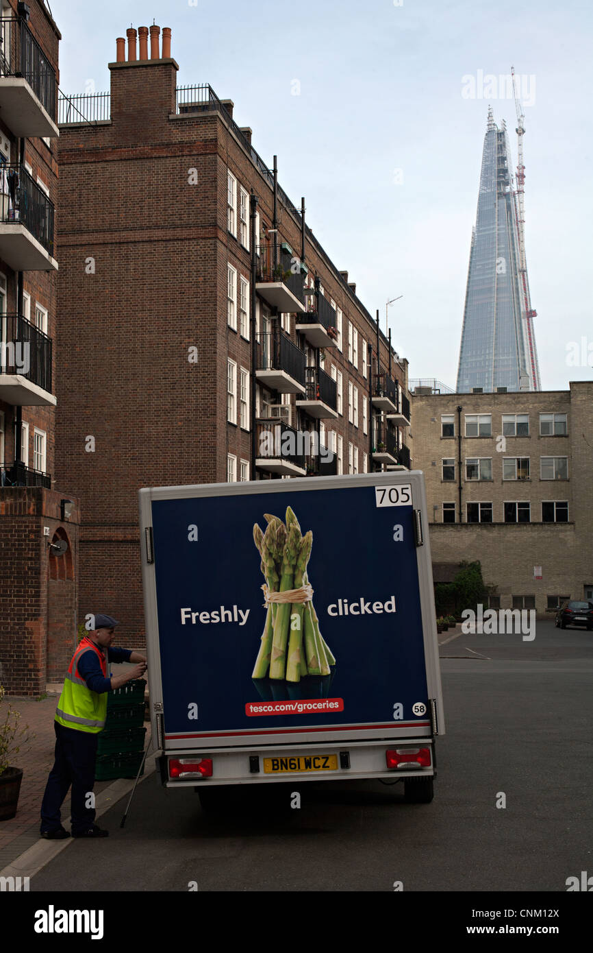 grocery delivery near shard london Stock Photo - Alamy
