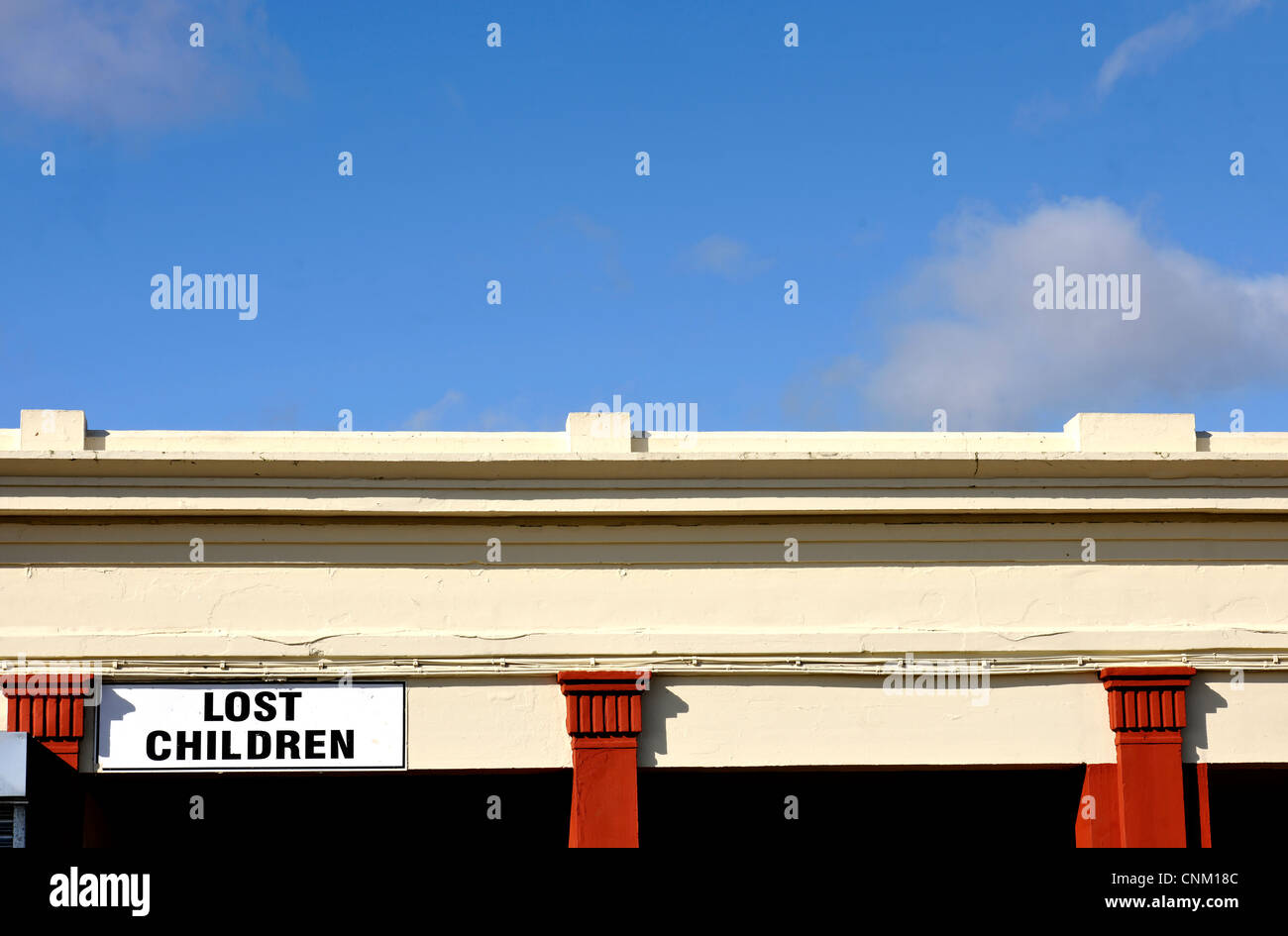 A lost children sign hi-res stock photography and images - Alamy