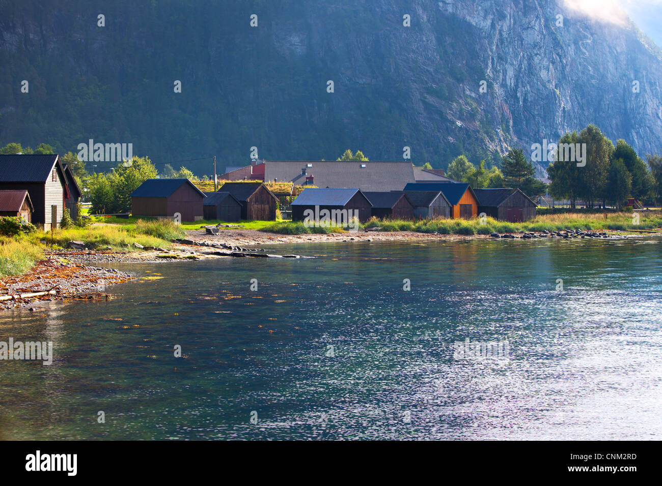 Buildings on the shore hi-res stock photography and images - Alamy