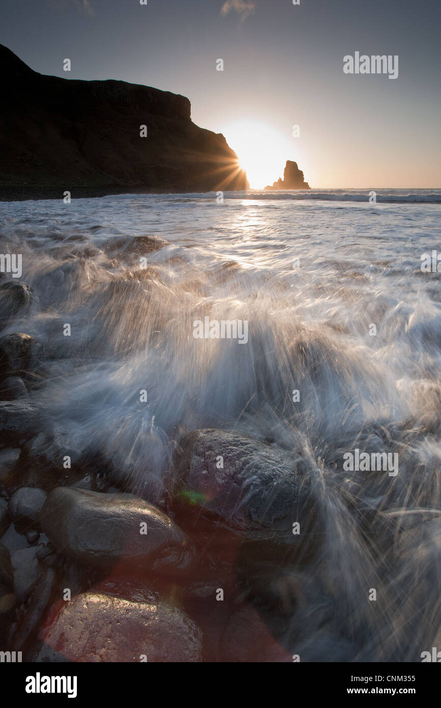 Incoming wave hi-res stock photography and images - Alamy