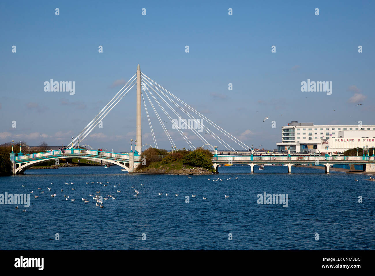 Support bridge over the lake Marine Drive Southport Stock Photo - Alamy