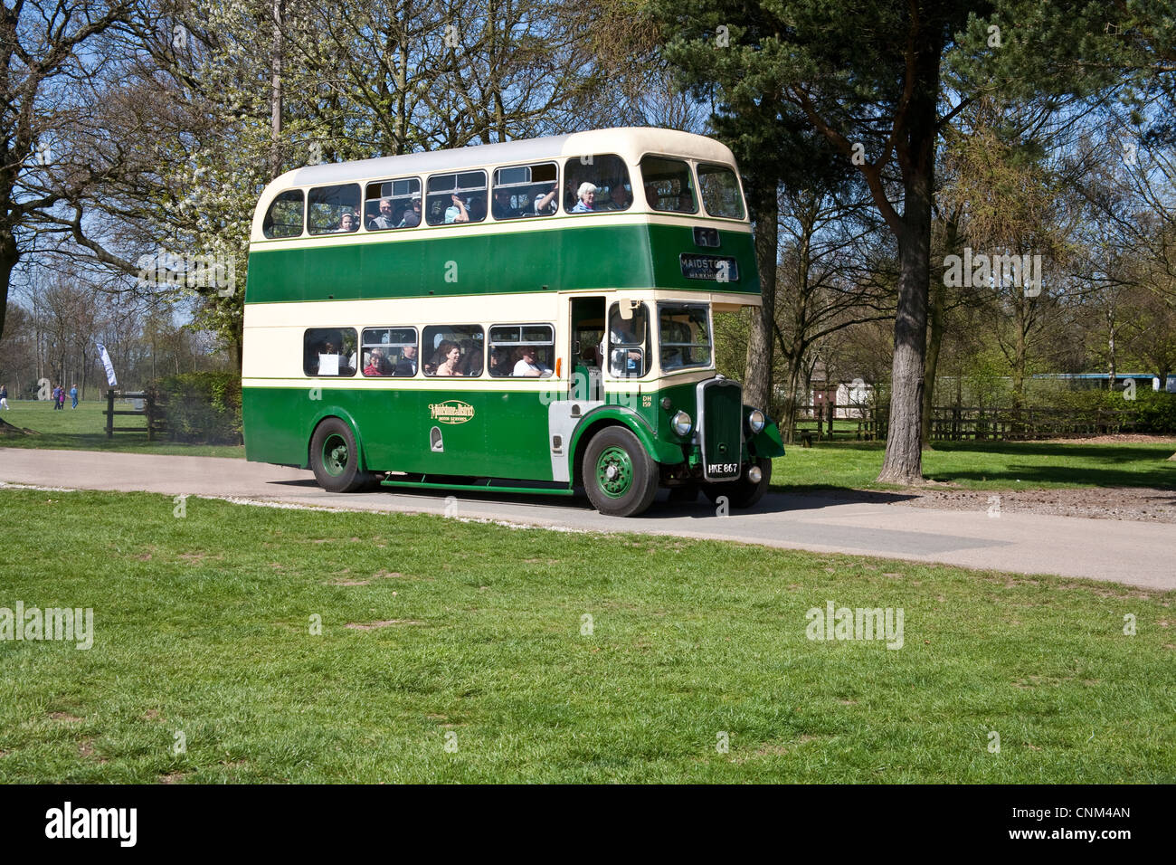 Maidstone & District Leyland PD2 Bus Stock Photo - Alamy