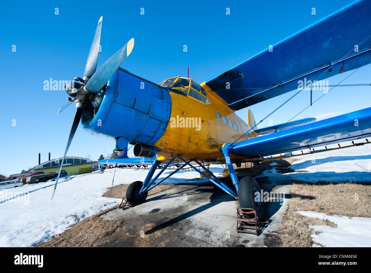 Old airplanes hi-res stock photography and images - Alamy