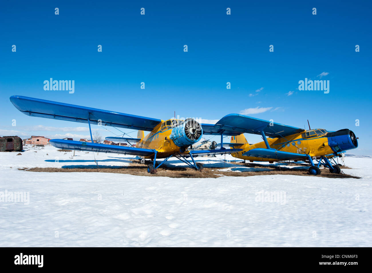 Old airplanes hi-res stock photography and images - Alamy