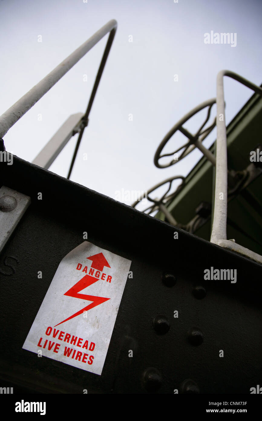 Overhead wires hi-res stock photography and images - Alamy