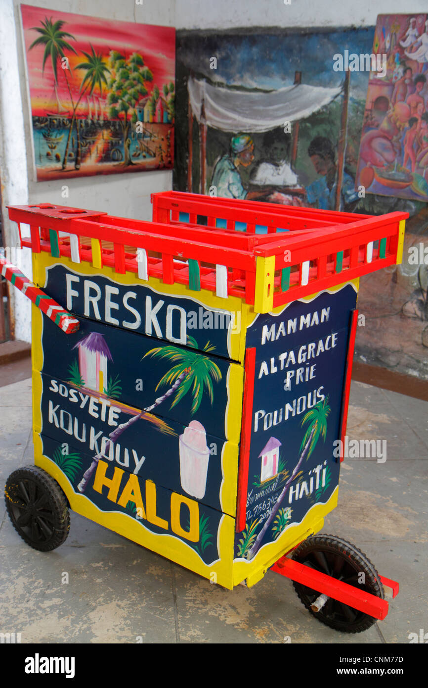 Community libreri mapou book store hi-res stock photography and images ...