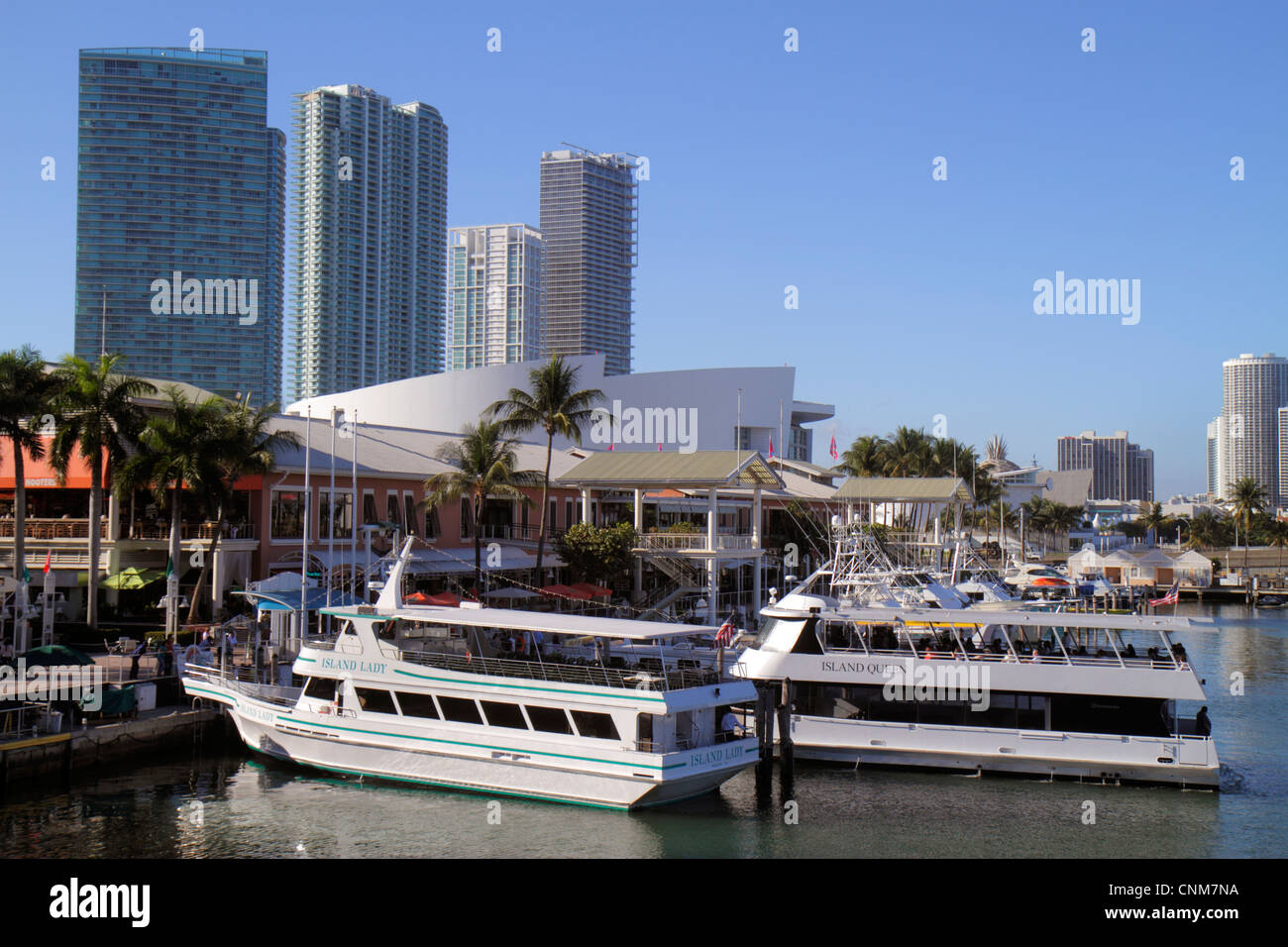 Bay waterside marketplace hi-res stock photography and images - Alamy