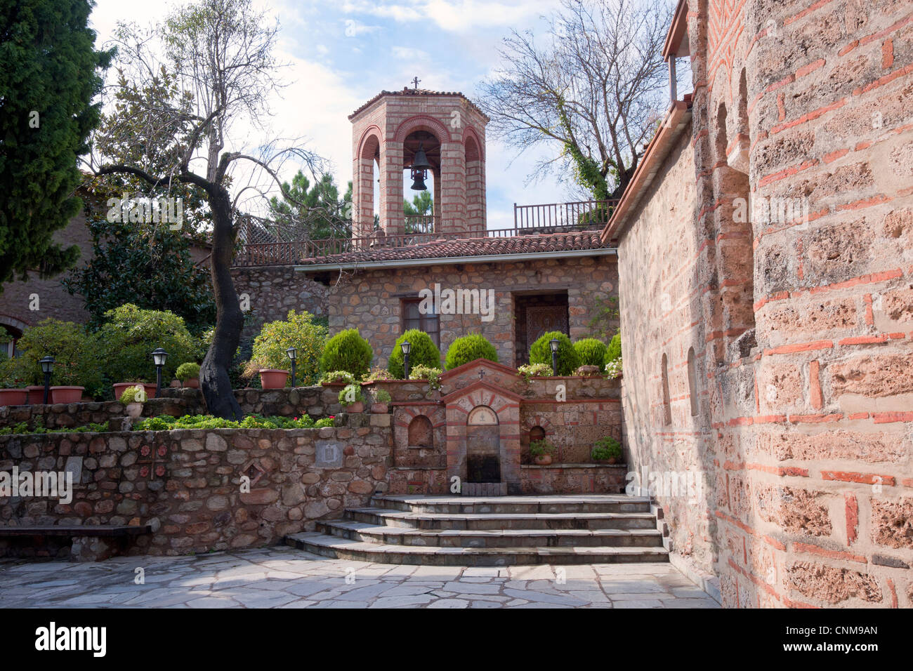 Courtyard sites hi-res stock photography and images - Alamy
