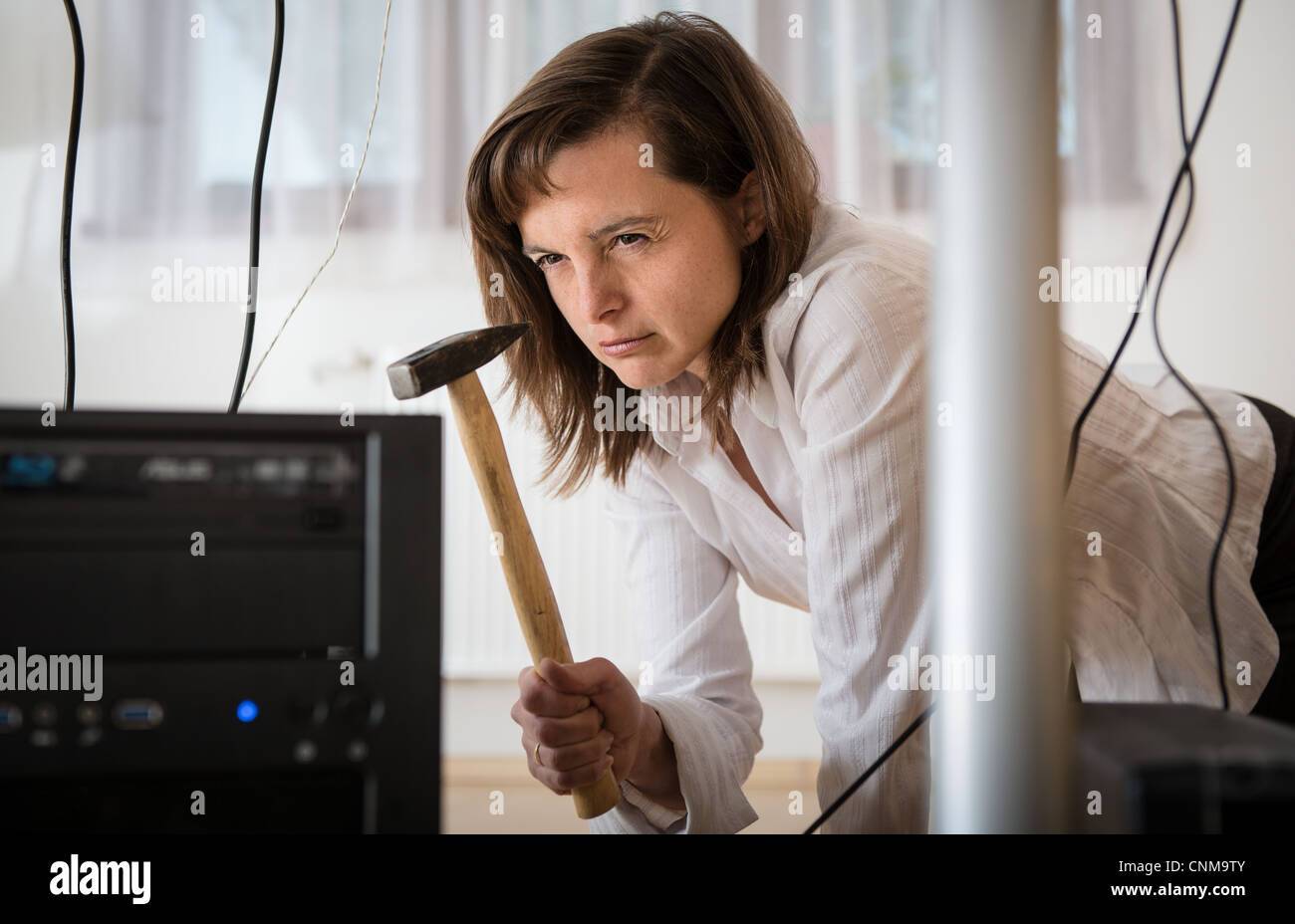 Hammer computer hi-res stock photography and images - Alamy