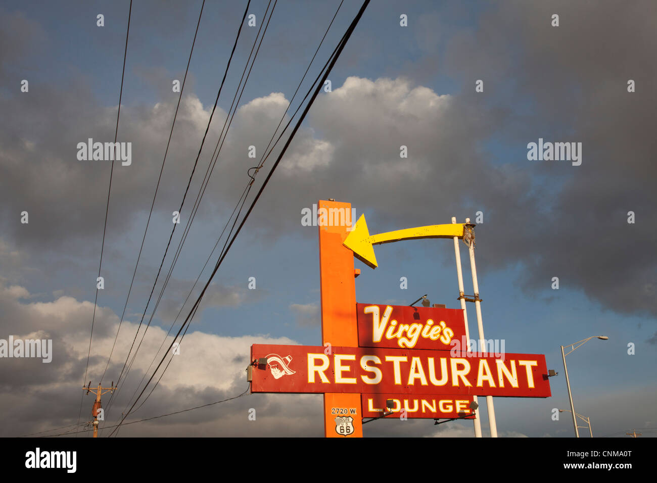 Highway restaurant signs hi-res stock photography and images - Alamy