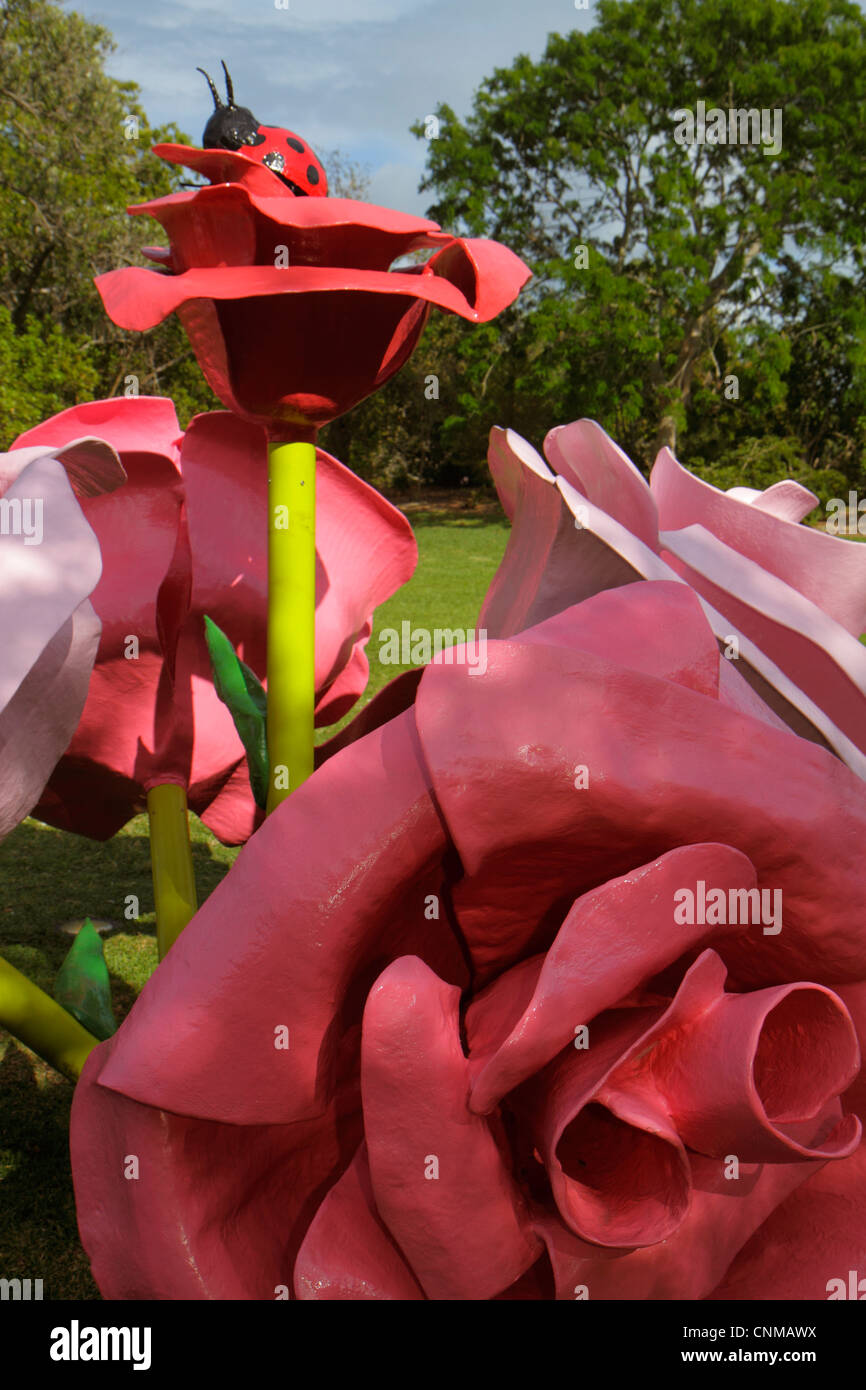 Installation artist hi-res stock photography and images - Alamy