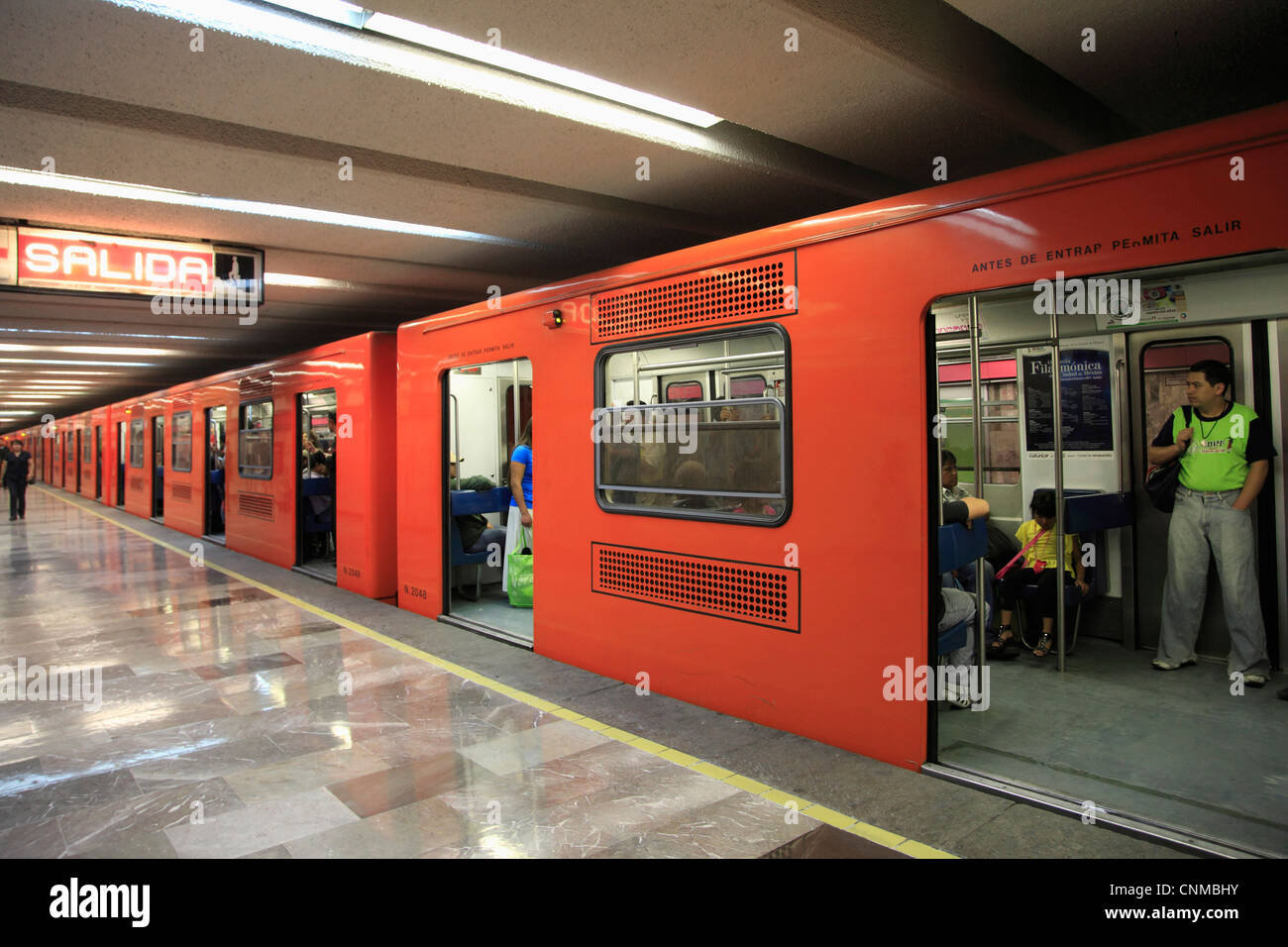 Mexico metro hi-res stock photography and images - Alamy