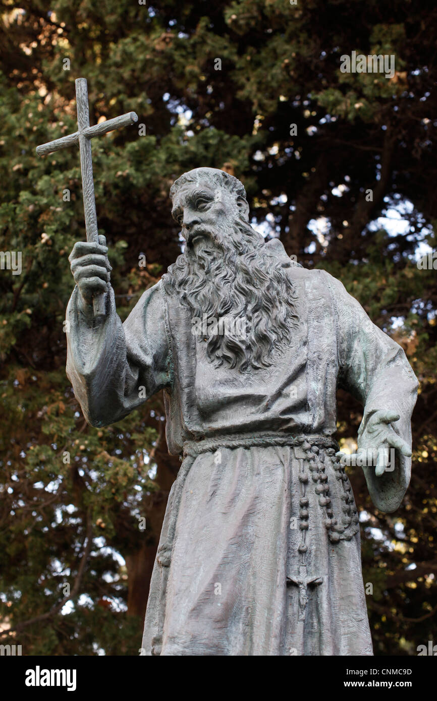 Cadiz statue hi-res stock photography and images - Alamy