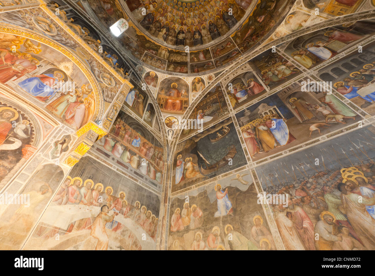 Giusto de Menabuoi frescoes in the Baptistery of the Cathedral of the ...