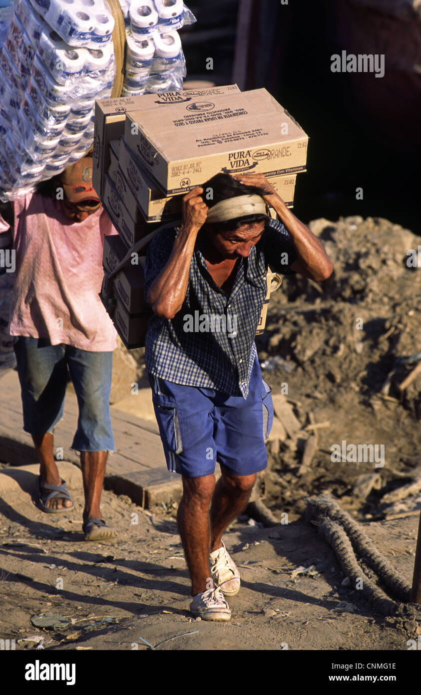 Man carrying heavy load boxes hi-res stock photography and images - Alamy