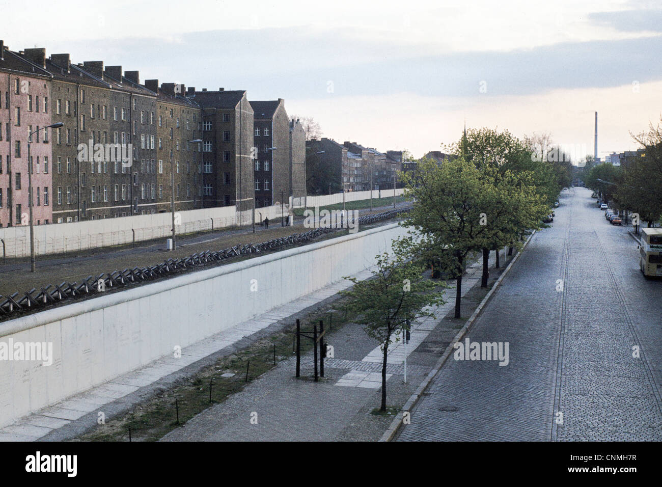 The Berlin Wall at Bernauer Strasse Stock Photo - Alamy