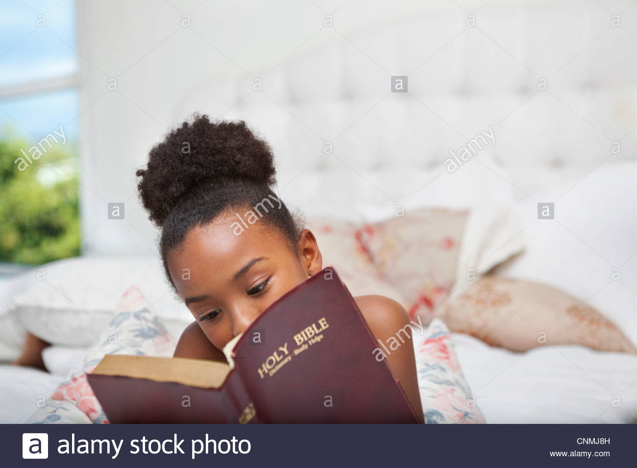 Children Reading Bible Stock Photos & Children Reading Bible Stock ...
