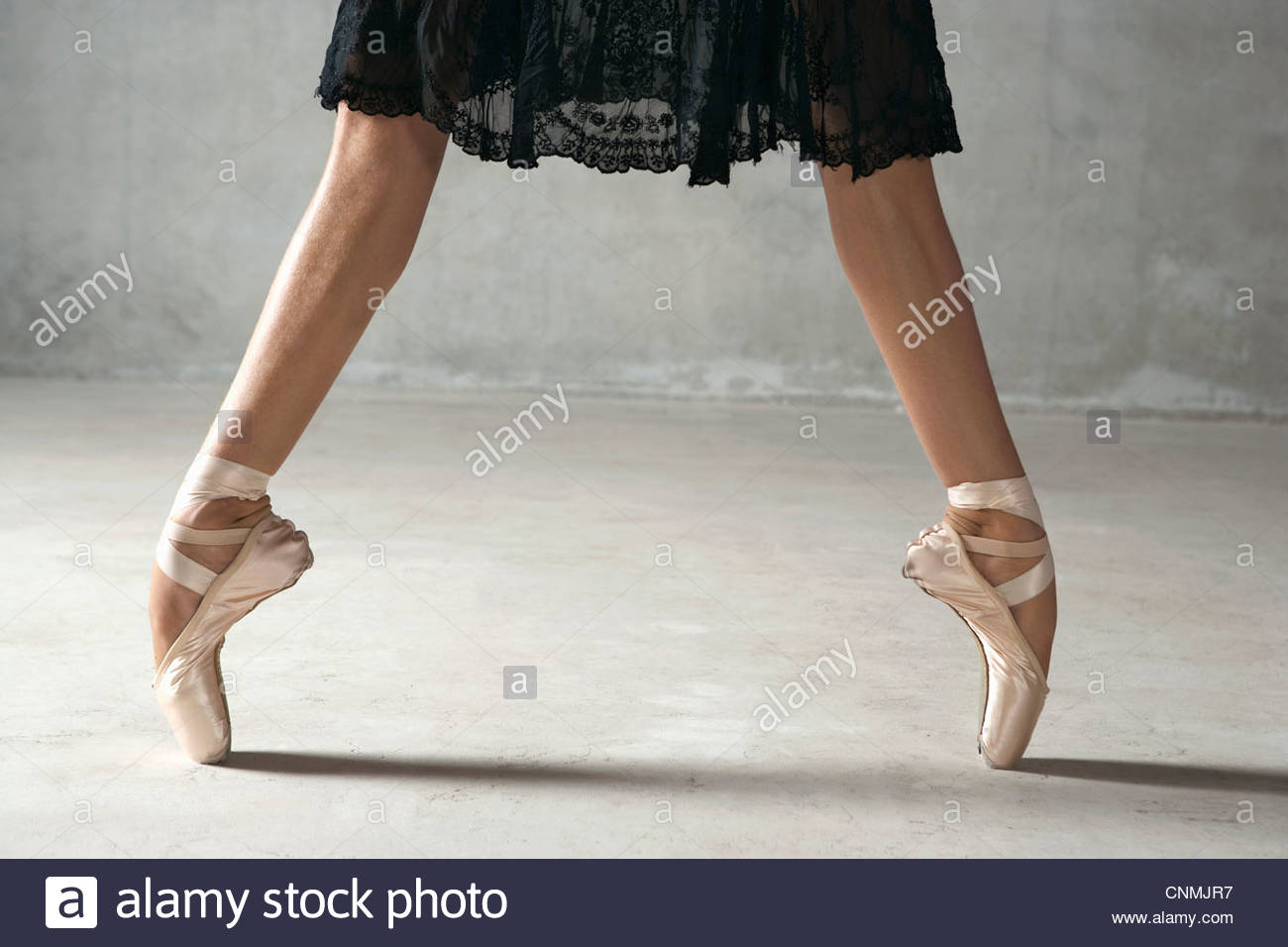 Ballet Toe Shoes Stock Photos & Ballet Toe Shoes Stock Images - Alamy