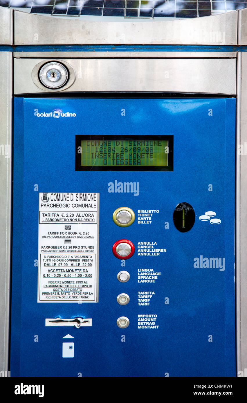 Solar parking meter hi-res stock photography and images - Alamy