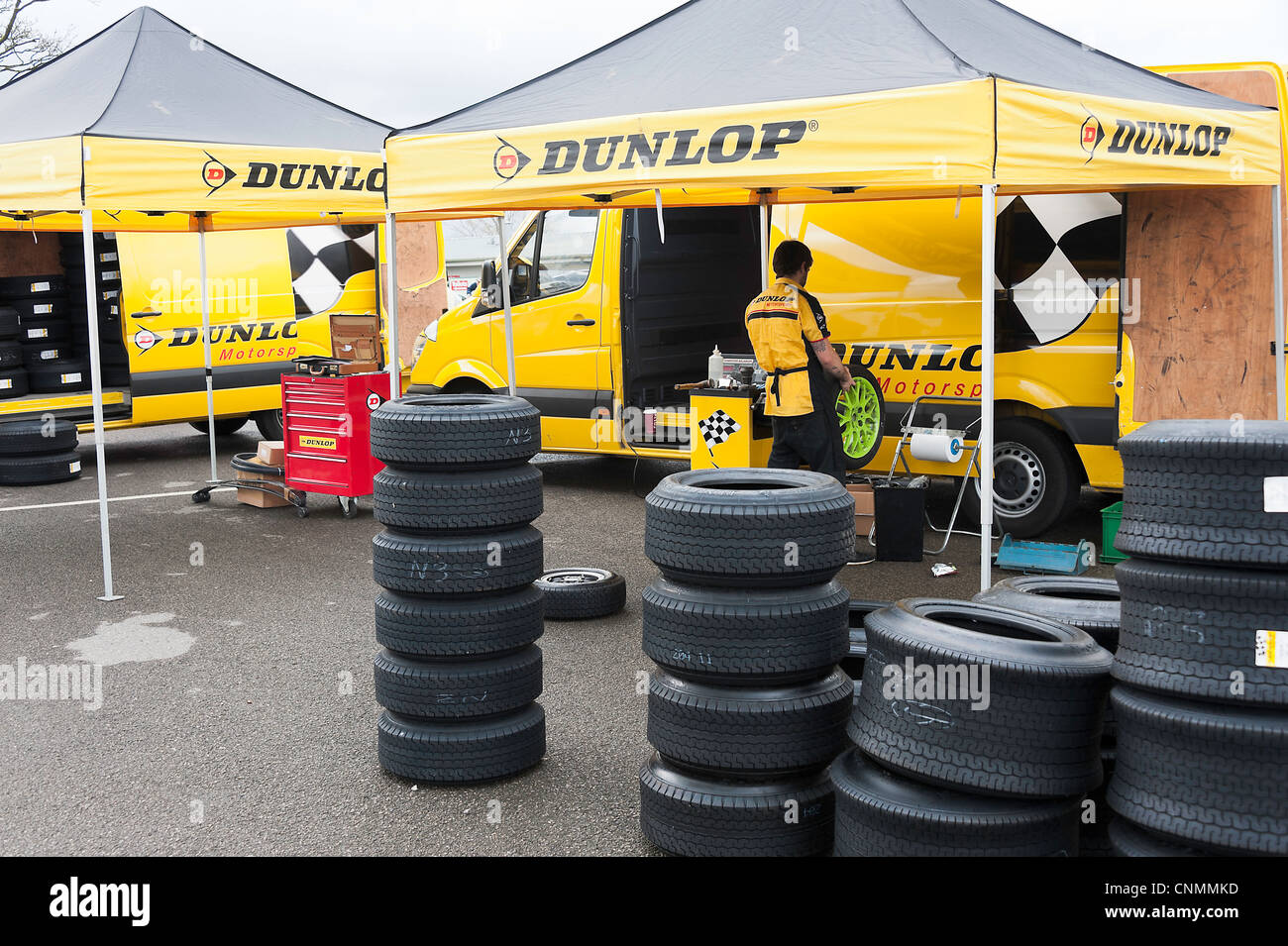 Dunlop tyre hi-res stock photography and images - Alamy