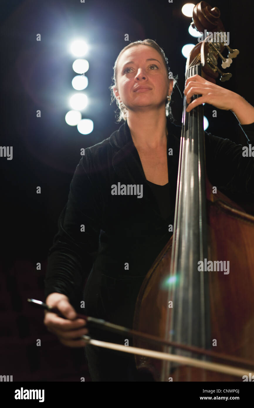 Cello player in orchestra hi-res stock photography and images - Alamy